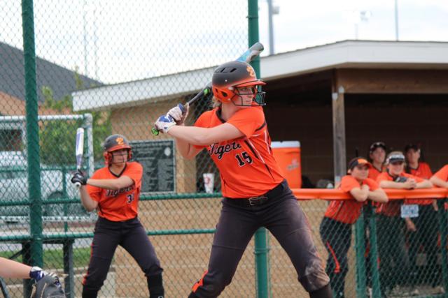 EHS ROUND ROBIN: Tigers bring in two wins, Marquette suffers two losses ...