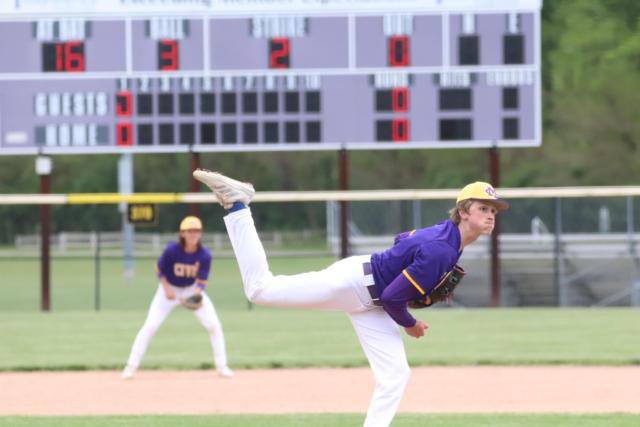 CM Tops Roxana Twice In Saturday Baseball Doubleheader | RiverBender.com