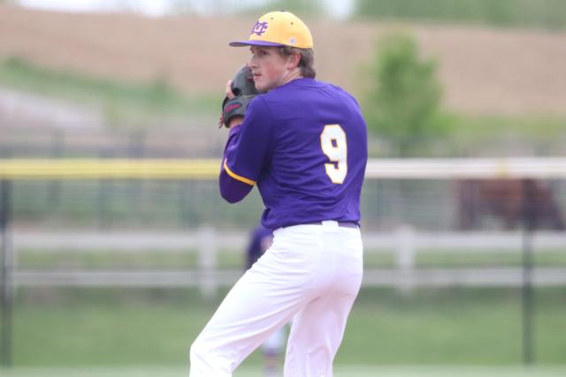 CM Tops Roxana Twice In Saturday Baseball Doubleheader | RiverBender.com