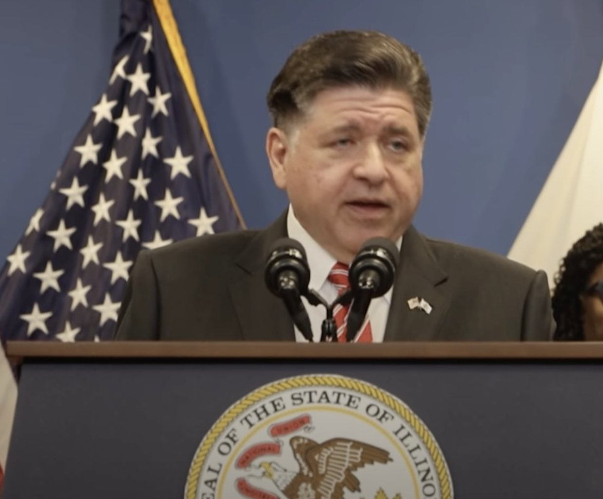Pritzker Backs Illinois Social Media Safety Bill for Children ...