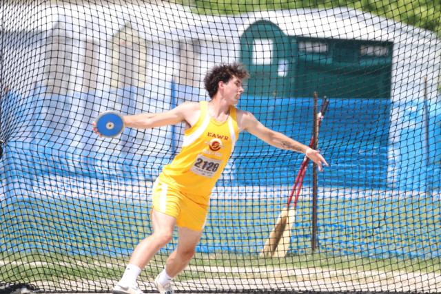 Discus Thrower Evan Merritt Is Midwest Members Credit Union Male ...