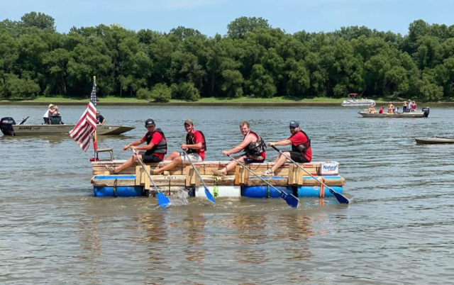 Get Ready For The Great Illinois River Raft Race | RiverBender.com
