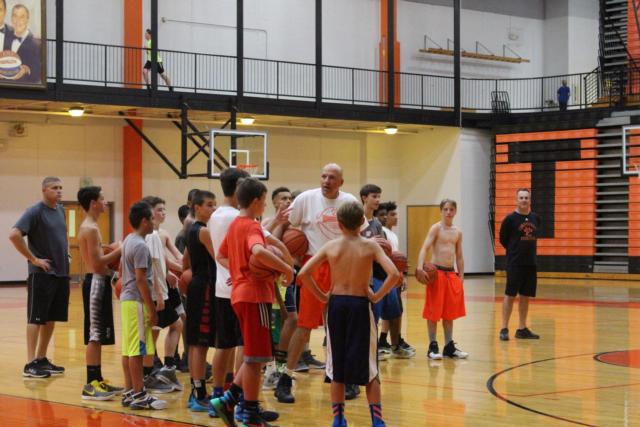 EHS Tiger Basketball Camp thrives under Waldo leadership | RiverBender.com