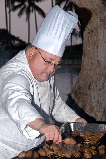 Join Hawaiian Chef and Alton Native Mark Segobiano for Two Hands-on ...