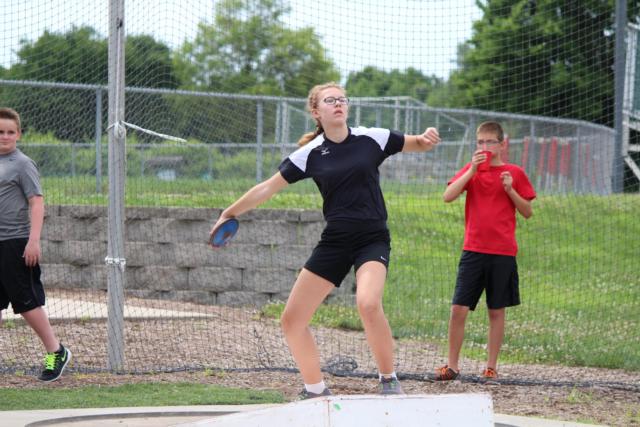 Young athletes learn shot put, discus at Throws Camp | RiverBender.com