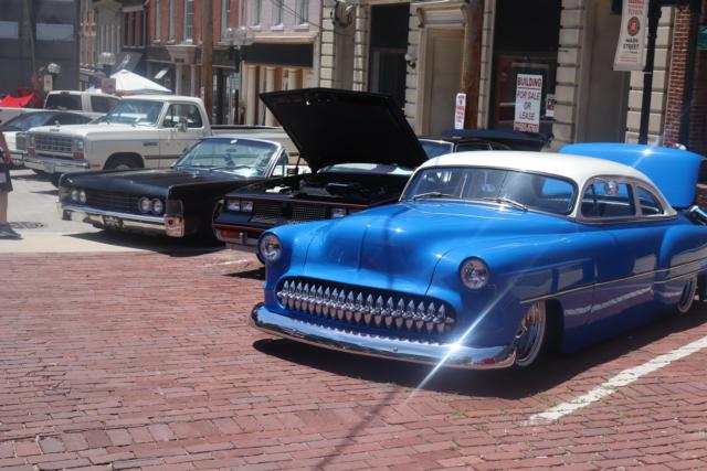 Annual All-Wheels Drive-In Car Show, Pin-Up Girl Competition are Again ...