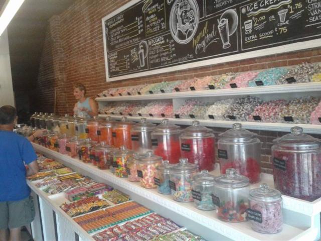 Sherry's Snacks offers old-time candy shop for a growing Alton ...