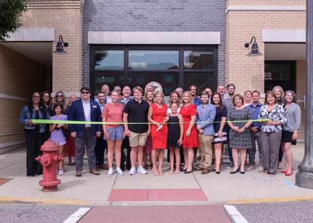 Sen. Erica Harriss Opens Edwardsville Office for Constituent Services ...