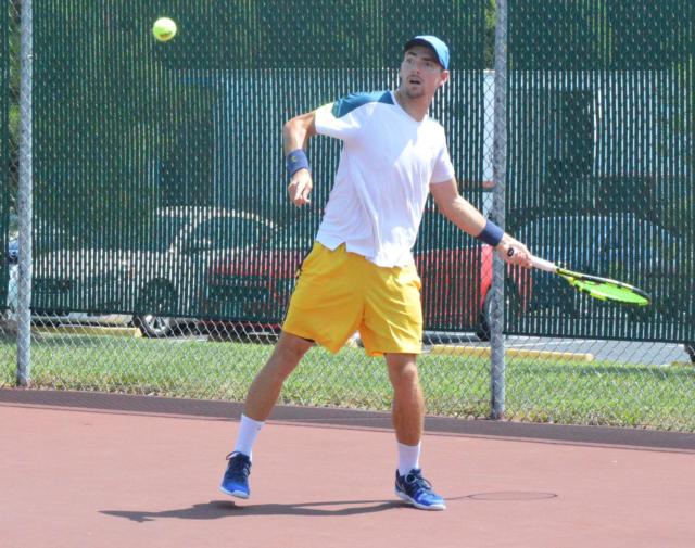 Alex Knight tops tough Pro Wildcard competition, advances to ...
