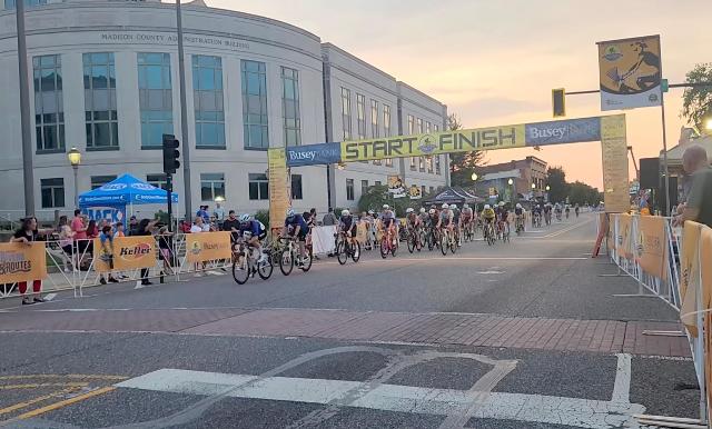 Timothy Smith Upsets Lucas Bourgoyne To Win Feature Race At 15th ...