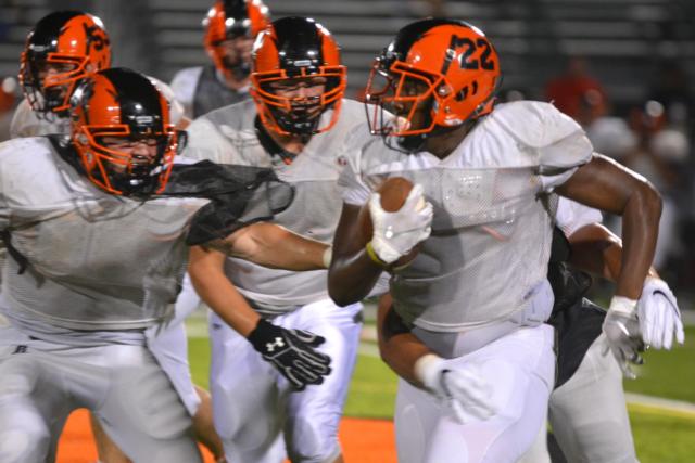 Edwardsville football program showcases talent at annual Orange and ...