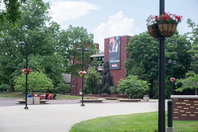 SIUE 2025 Summer Deans List Announced | RiverBender.com