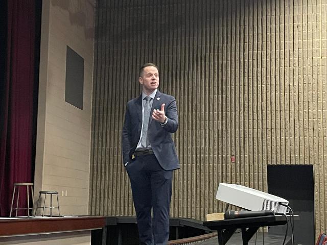 FBI Agent Informs Jerseyville Community On ‘Nihilistic Violent ...