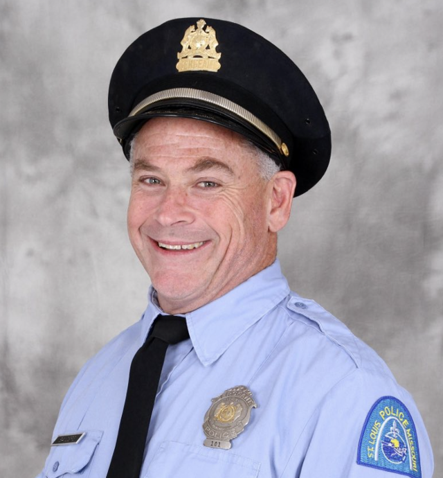 Officer Malik Baker Dies in East St Louis Car Accident, Another St ...