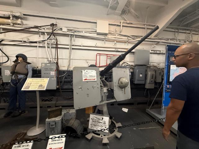 USS LST-325 Docked In Alton For Historic Tours | RiverBender.com