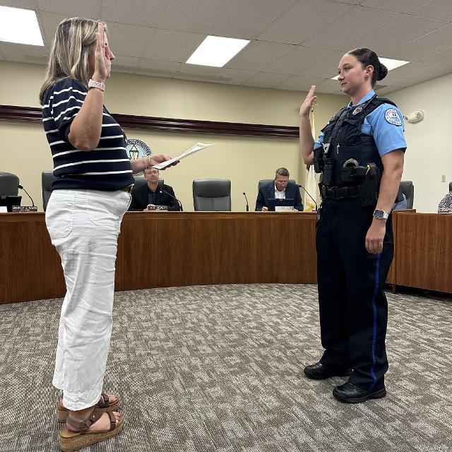 5 New Officers Join Edwardsville Police Department | RiverBender.com