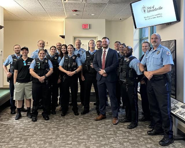 5 New Officers Join Edwardsville Police Department | RiverBender.com