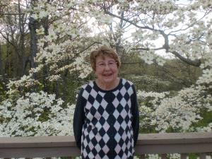 Lorraine Benz (1930–2022) of Godfrey, IL | Obituary | RiverBender.com