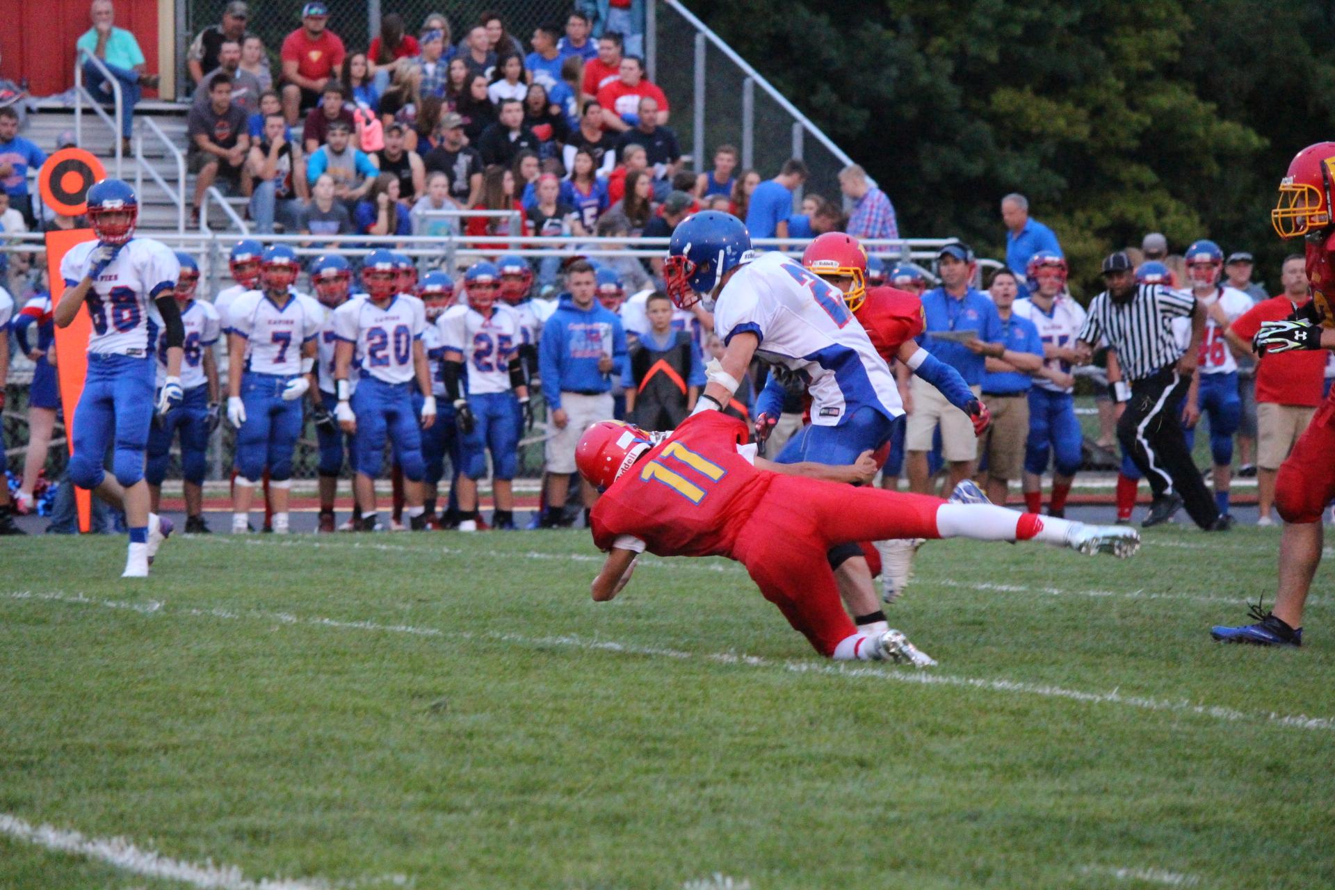Carlinville Cavaliers defeat Roxana Shells 48-24 | RiverBender.com