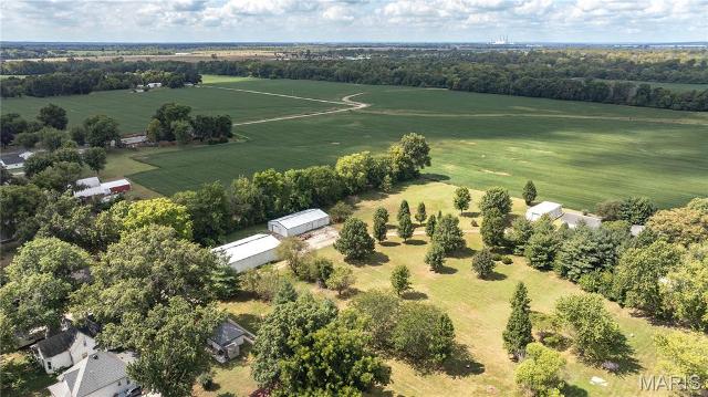 403 Mill Street, Marissa | IL 62257 - MLS # 25060456 | RiverBender.com